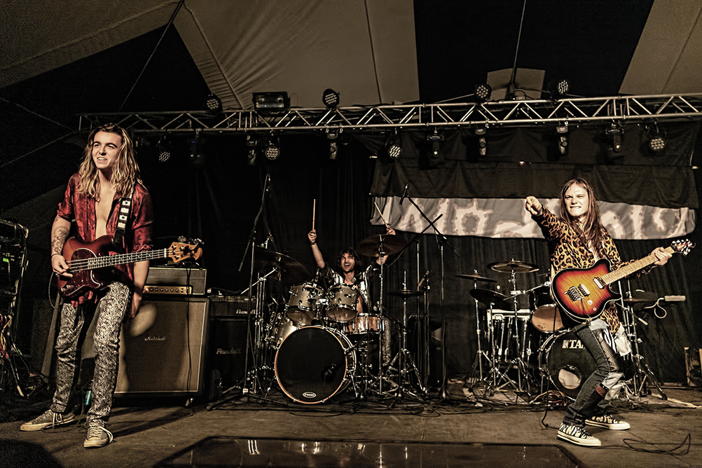 DERAPS veröffentlichen heute das offizielle Video zu "On My Mind" - MY ...