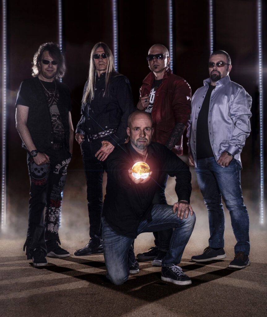 MYON: Lebendige Vorschau auf das kommende sechste Rockalbum - MY REVELATIONS